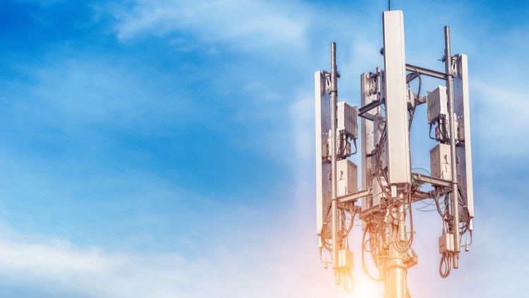 How 5G Works: Understanding the Difference Between Beamsteering and ...