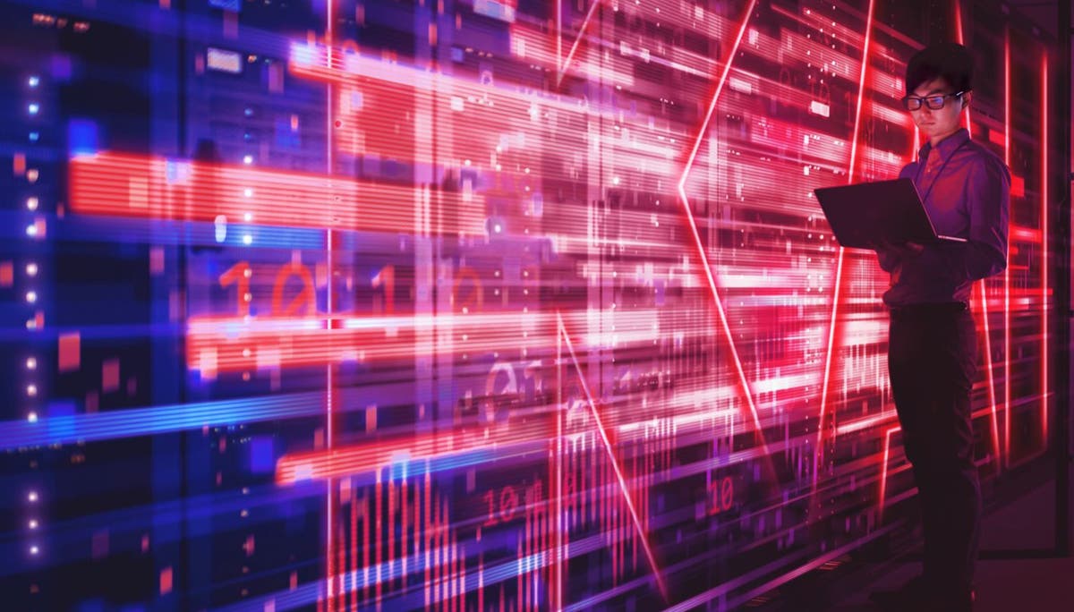 Optimize AI Fabric Design for Efficient LLM Model Training