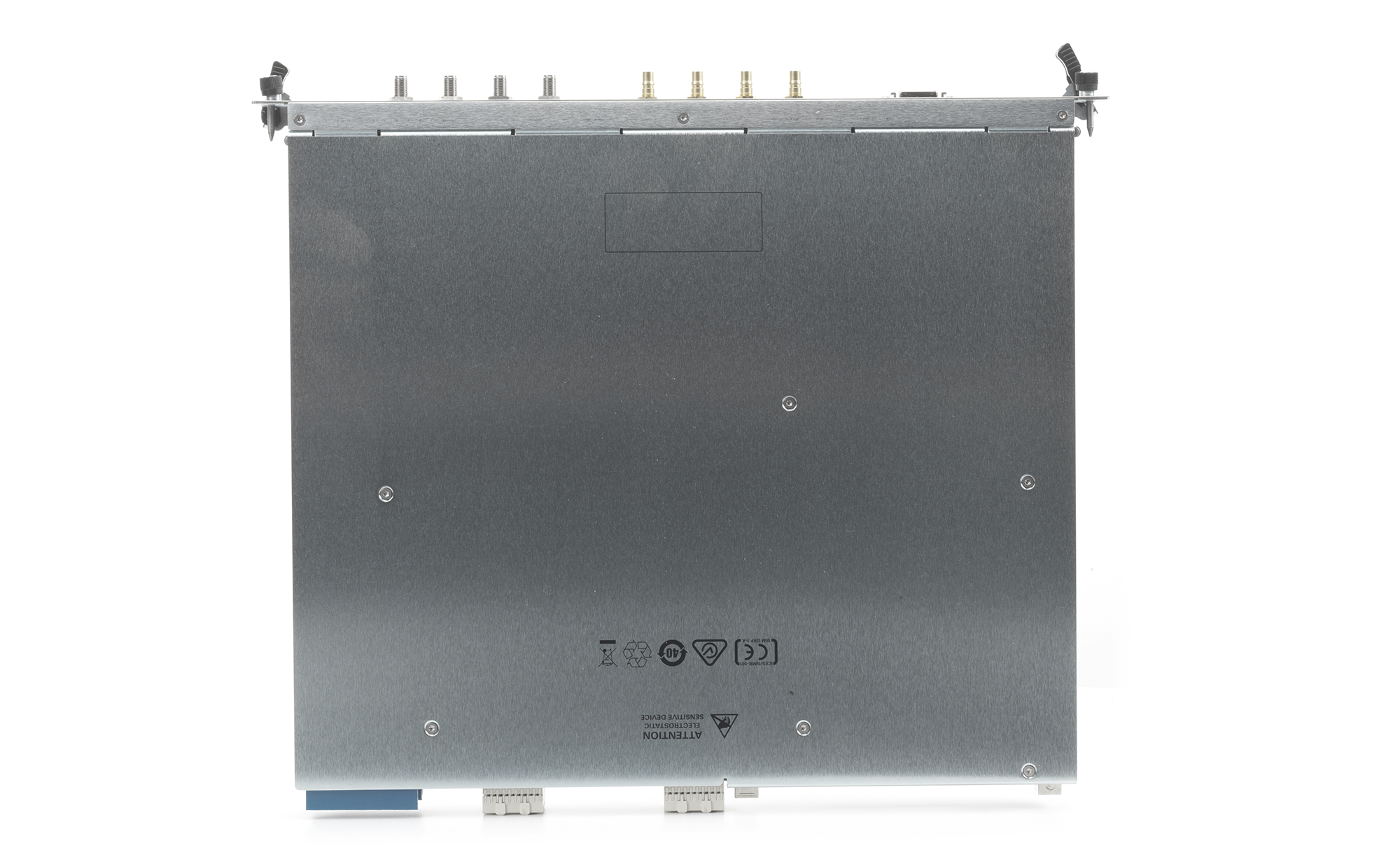 M8197A M8195A用マルチチャネル同期モジュール | Keysight