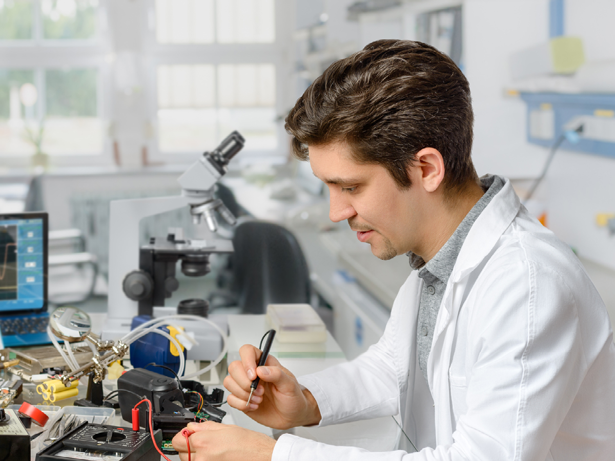 EDU33210Aシリーズ Smart Bench Essentials波形およびファンクションジェネレーター | Keysight